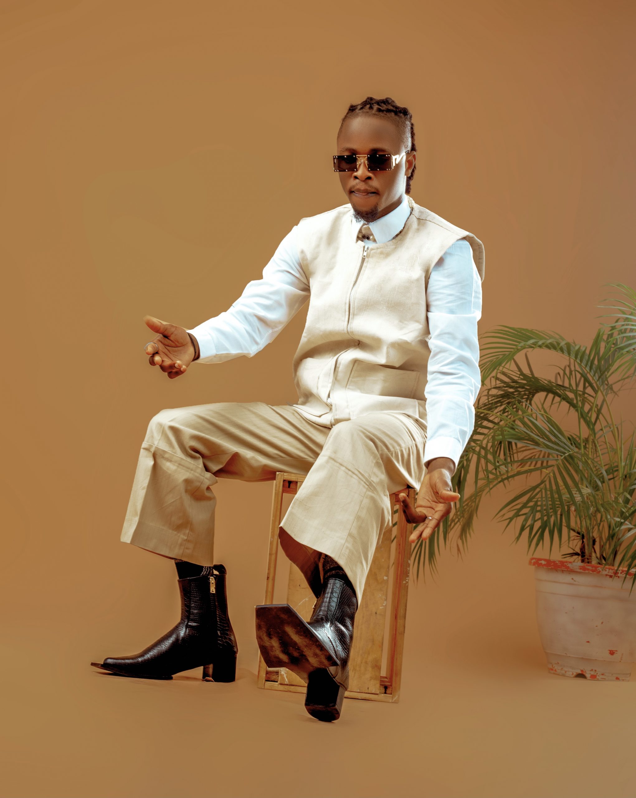 LET’S CONTINUE TO CELEBRATE THE PHENOMENAL LAYCON - Ranks Magazine