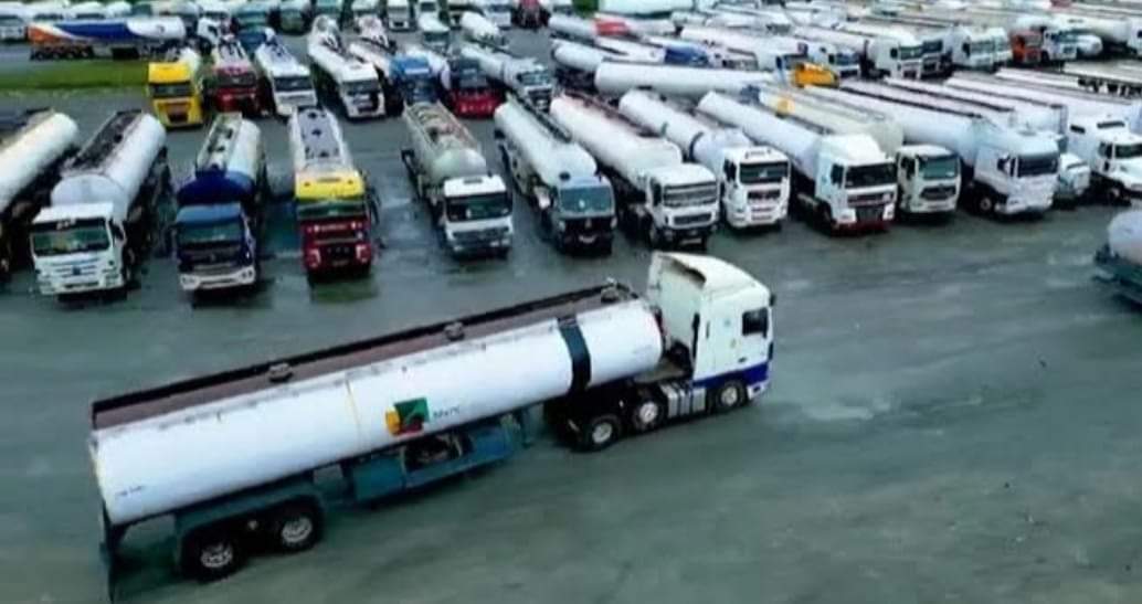 Major marketers begin lifting petrol from Dangote Refinery - Ranks Magazine